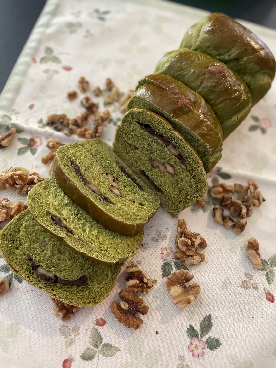 Matcha Breads with Red Beans & Walnuts – Miki Bread